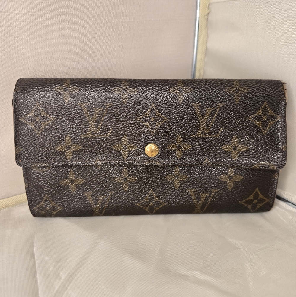 Louis Vuitton Monogram Long Snap Wallet - Gem